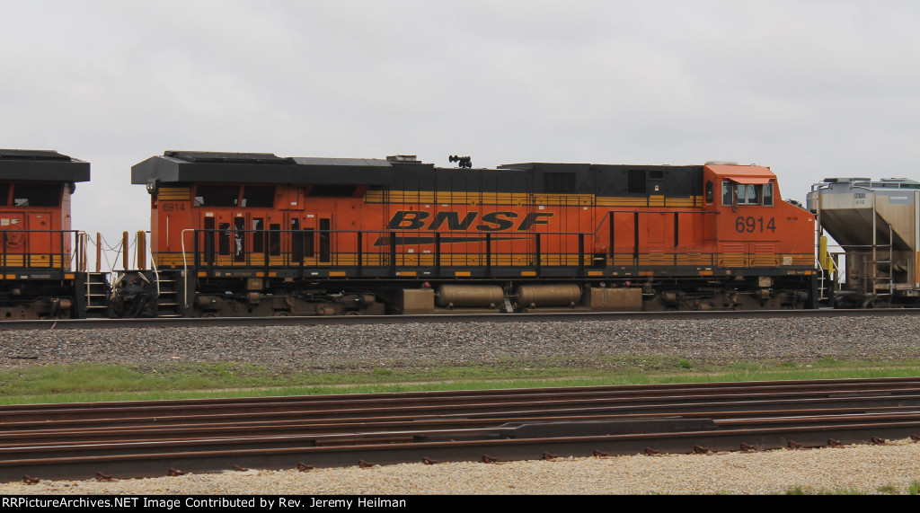 BNSF 6914 (1)